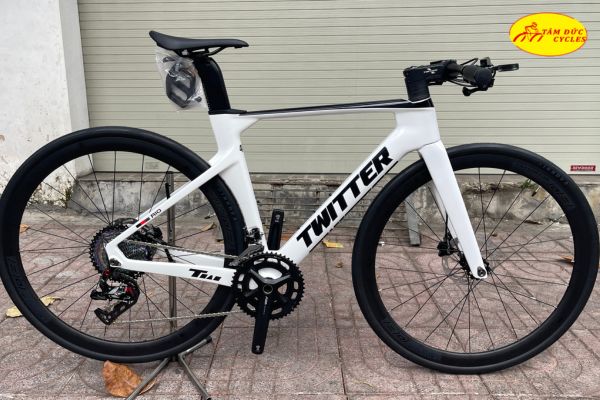 touring - Twitter-r10-2025